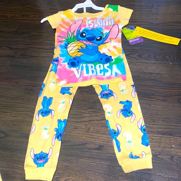 noname | Pajamas | Lilo And Stitch Pajama Set | Poshmark